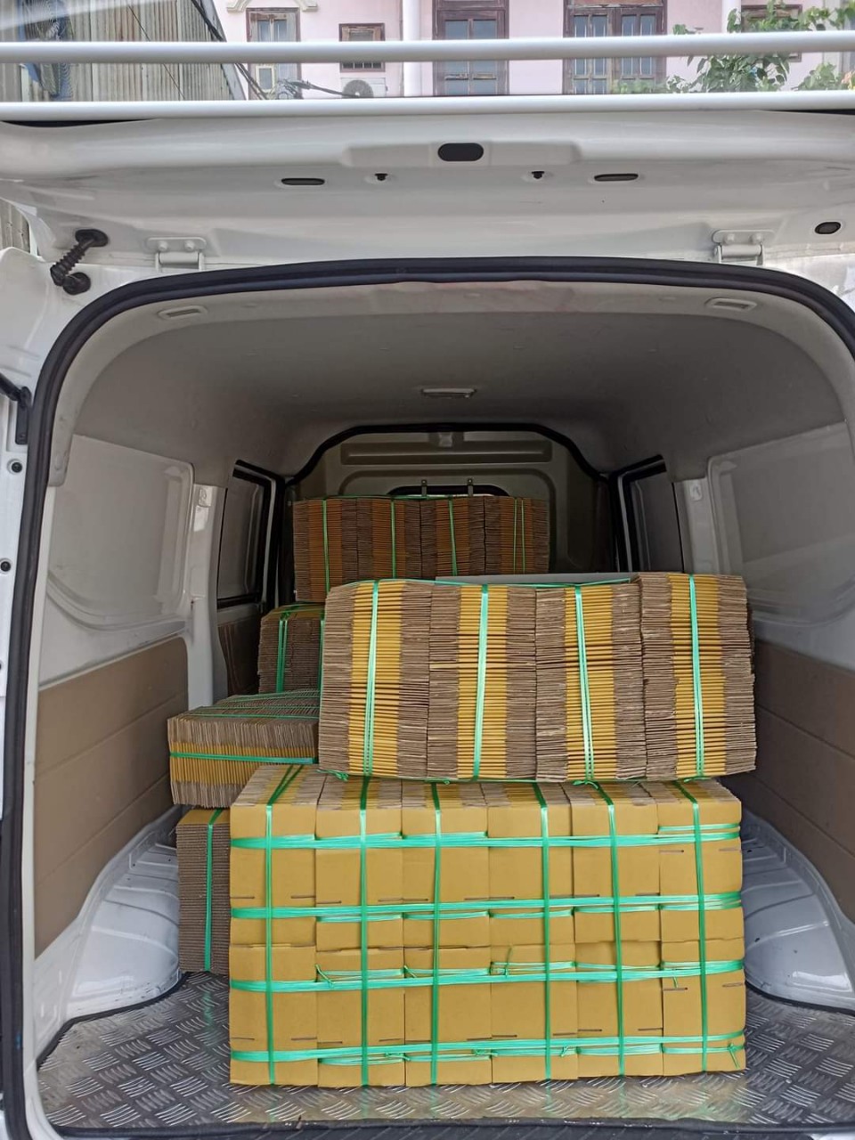 Thùng Carton Ship COD HCM – Giúp Bạn Kinh Doanh Hiệu Quả Hơn